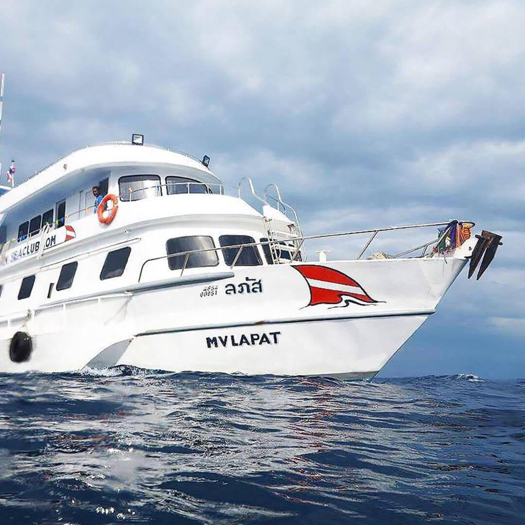 MV Lapat - Into Dive Center
